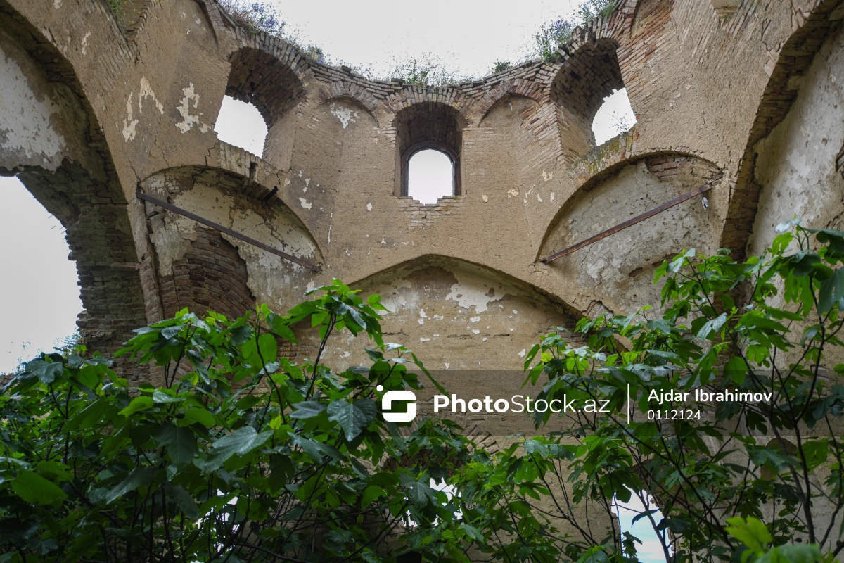 Şabran rayonunda yerləşən qədim Alban kilsəsi - 0112124 | Photostock.az ...